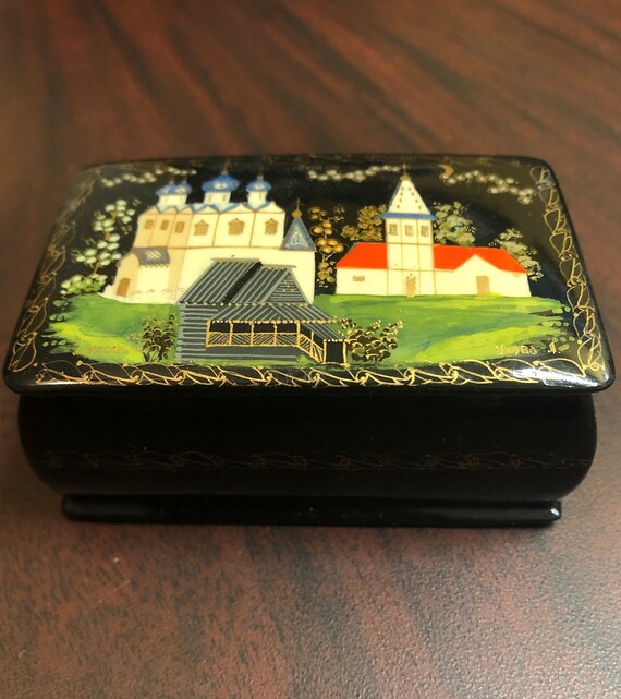 Enameled Russian Lacquered Box Small Vintage Lacquer Box Gem
