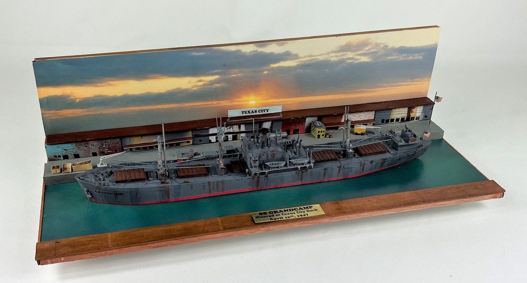 S. S. Grandcamp Liberty Ship Model Cargo Ship Model Diorama - Etsy