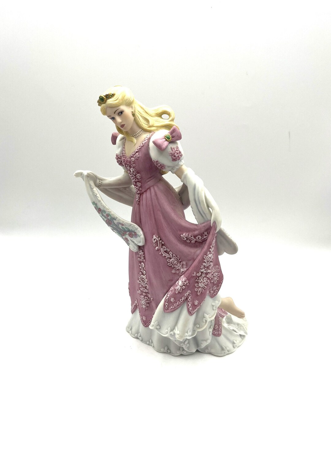 Lenox Cinderella Porcelain Figurine From Legendary Princesses ...