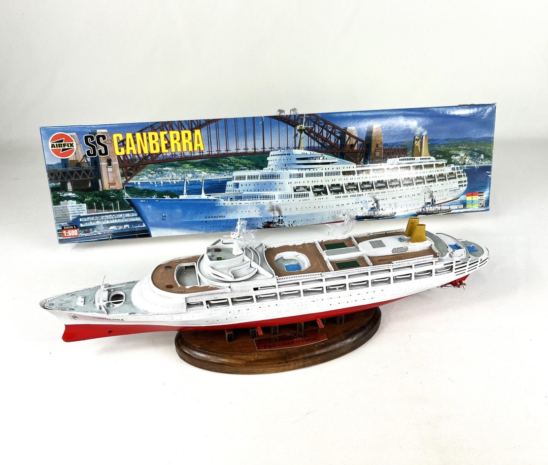 Model Ocean Liner Cruise Ship Model SS Canberra Model Passenger Ship 1: ...
