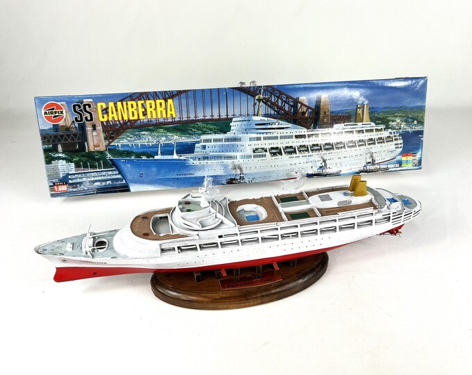 Model Ocean Liner Cruise Ship Model SS Canberra Model Passenger Ship 1: ...