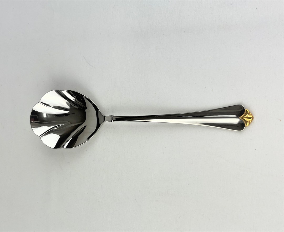 Oneida Golden Julliard Heirloom Stainless Berry Spoon. 9 Long - Etsy