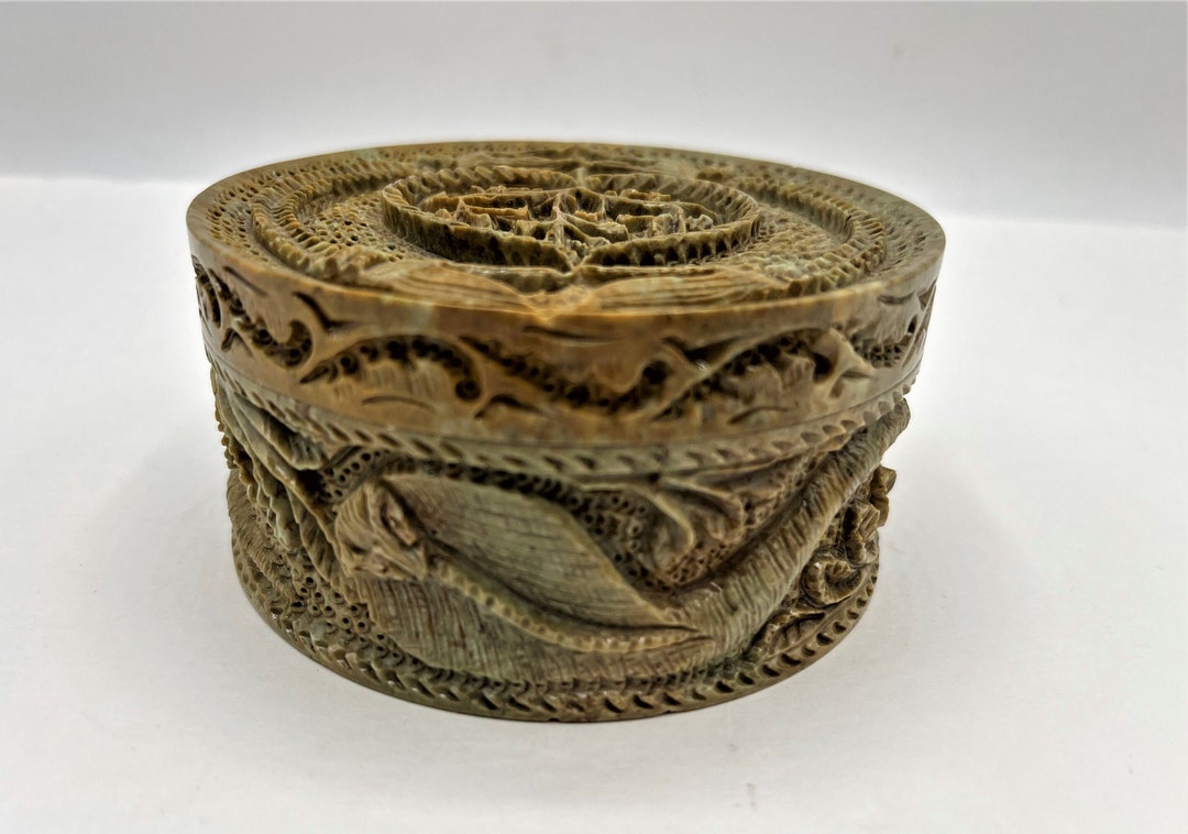 Antique Carved Jade Round Box With Lid and Case. Heart Roses and Cobra ...