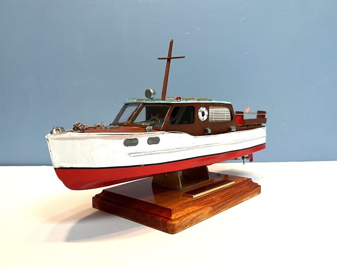 Chris Craft Style Model Boat Custom Built Wooden Cabin Cruiser Model ...
