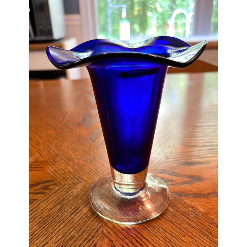 Small Flared Glass Vase - Etsy