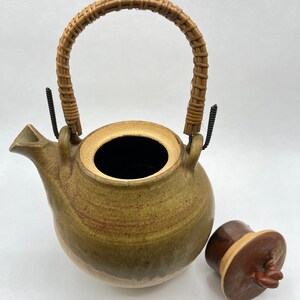 Vintage Mid-century Pottery Tea Pot With Lid and Handle. Hand Crafted ...