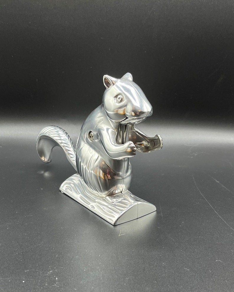 Vintage Davey Crackit Cast Aluminum Squirrel Nutcracker. - Etsy
