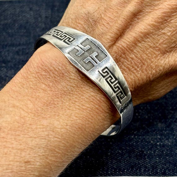 Silver Embossed Mexican Cuff Bracelet - Gem