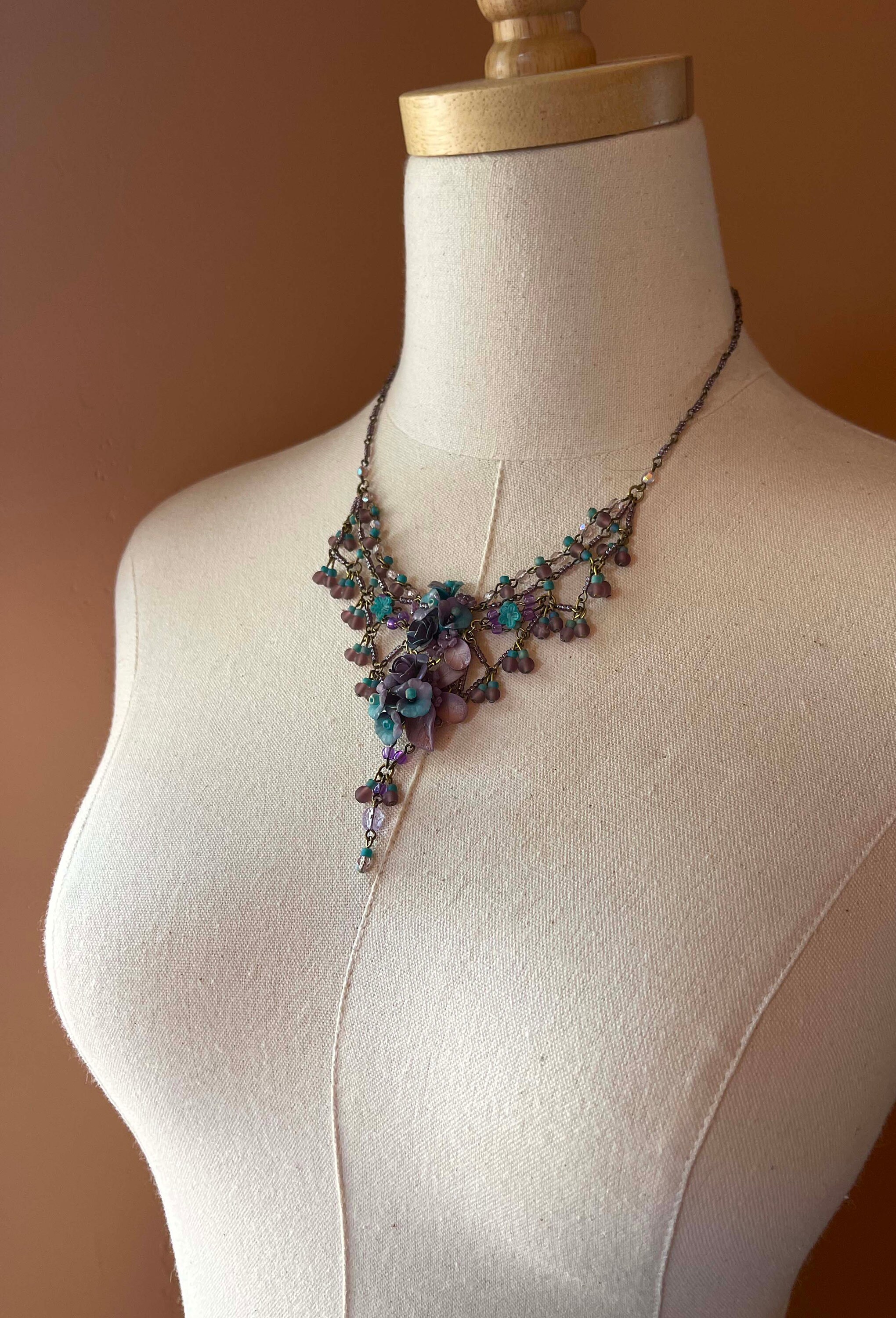 Vintage Colleen Toland Pretty Vee Necklace in Blue and Purple (purple ...