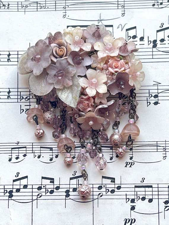 Vintage COLLEEN TOLAND Pink Flower Rose Hand beaded B… - Gem