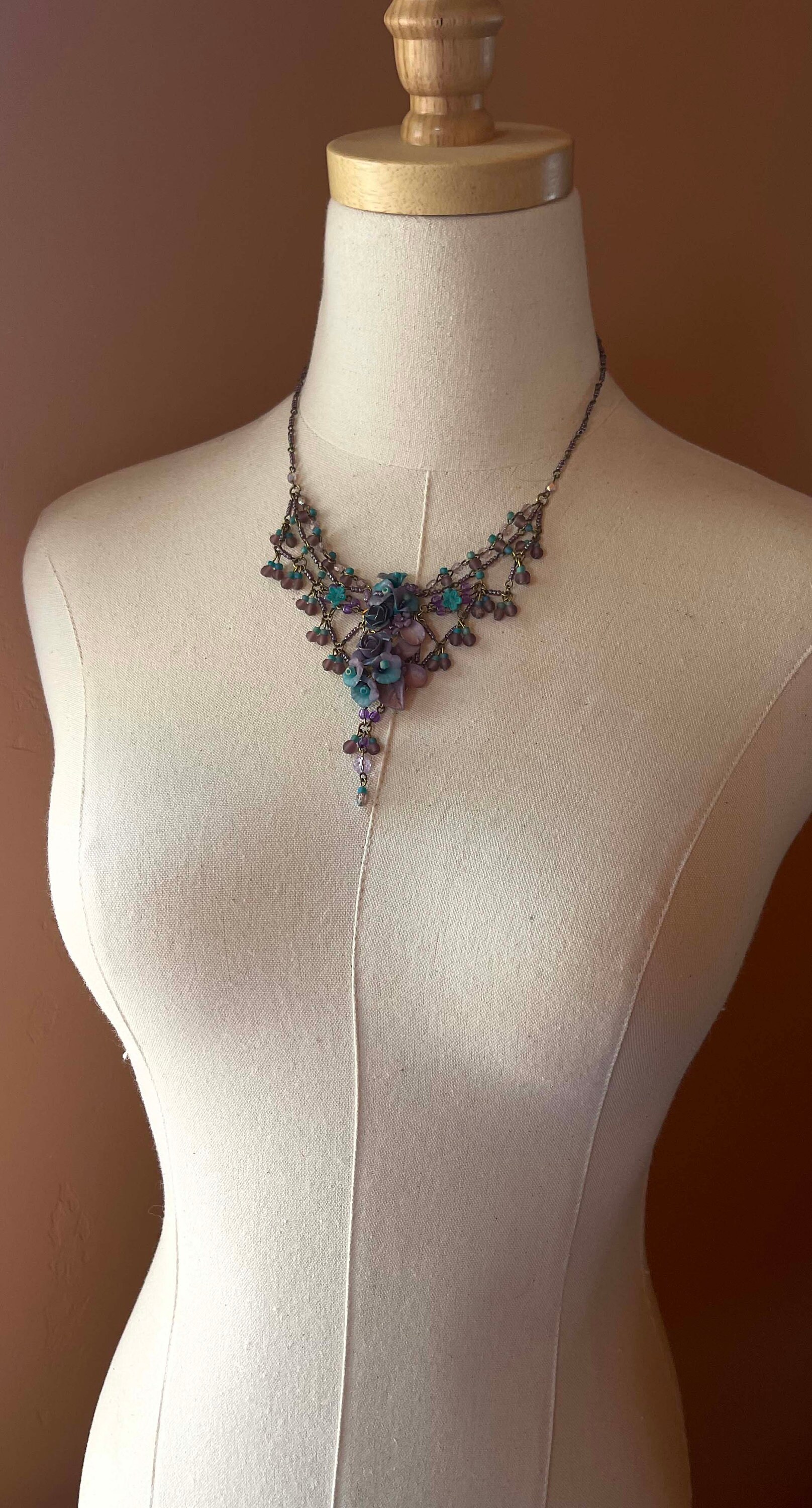 Vintage Colleen Toland Pretty Vee Necklace in Blue and Purple (purple ...