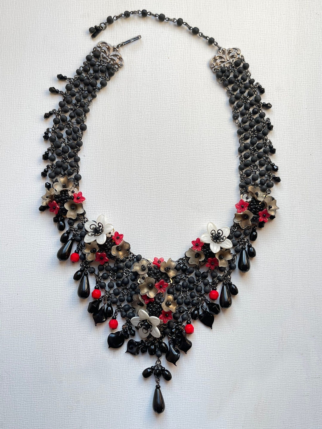Vintage COLLEEN TOLAND Black White Red Vee Statement Beaded Necklace ...