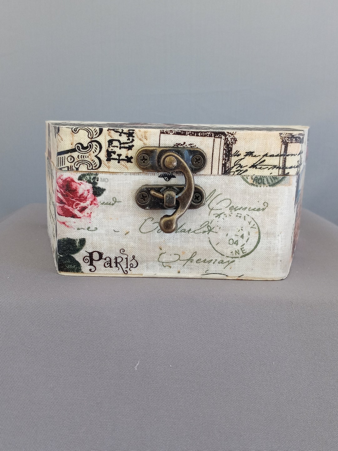 Needle Organizer Box Mini Paris Travel Box That Holds up to 120 ...