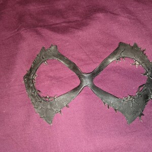 Black Cat- Symbiote Mask - Etsy