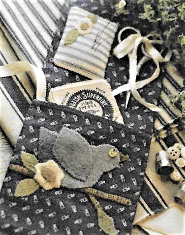 Dame of the Needles Sewing Roll PATTERN by Country - Etsy