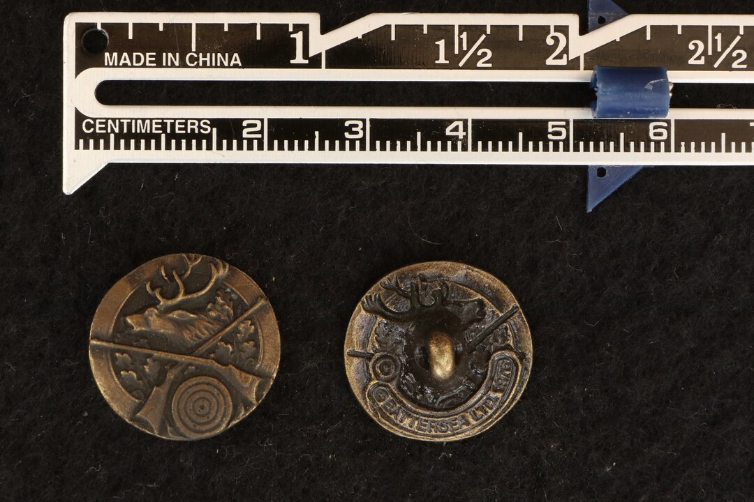 Hunting Button | Elk Button | Battersea 1976 | .750 Inch - Etsy