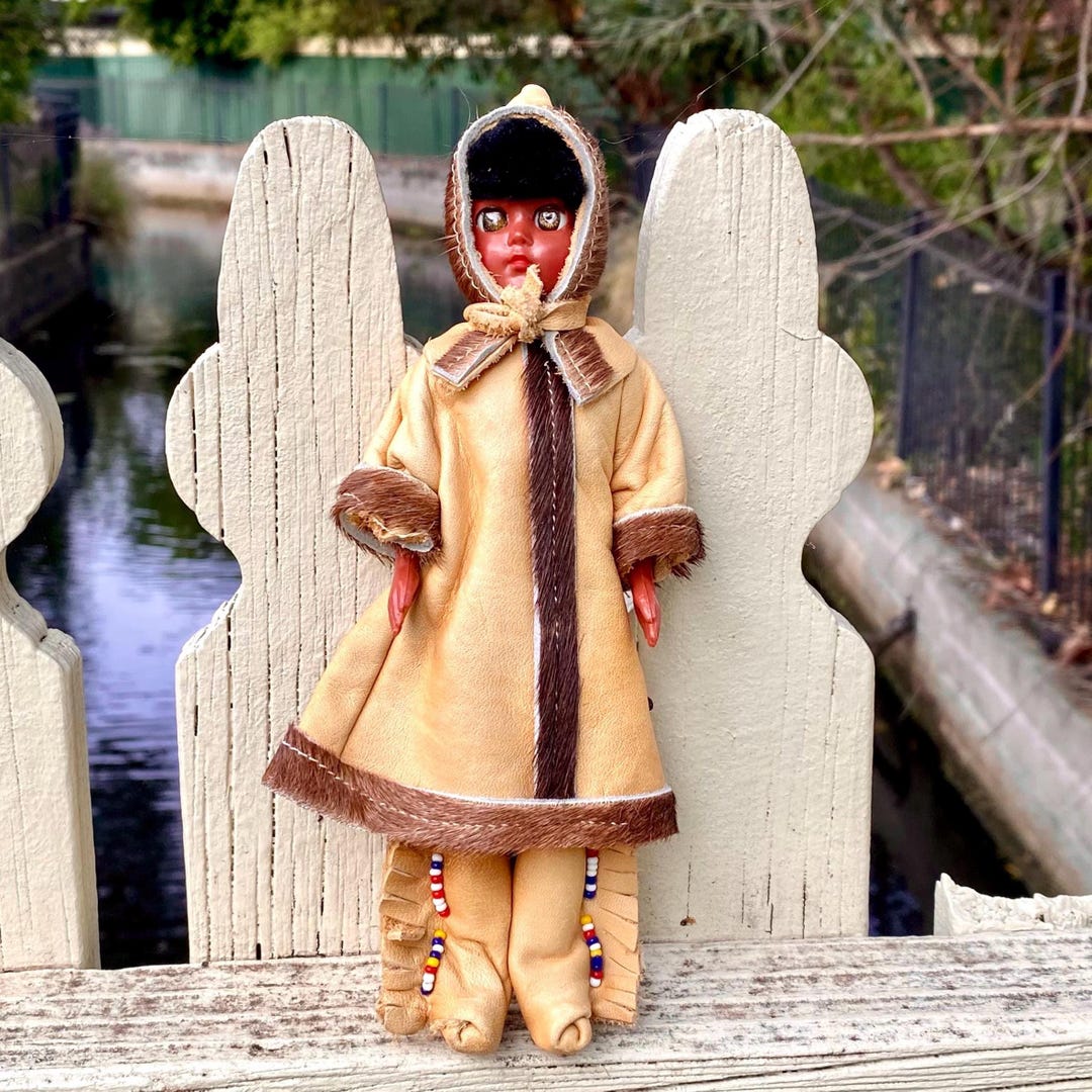 Vintage Native Canadian Indian Doll 1970s Souvenir/blinking Green Eyes ...