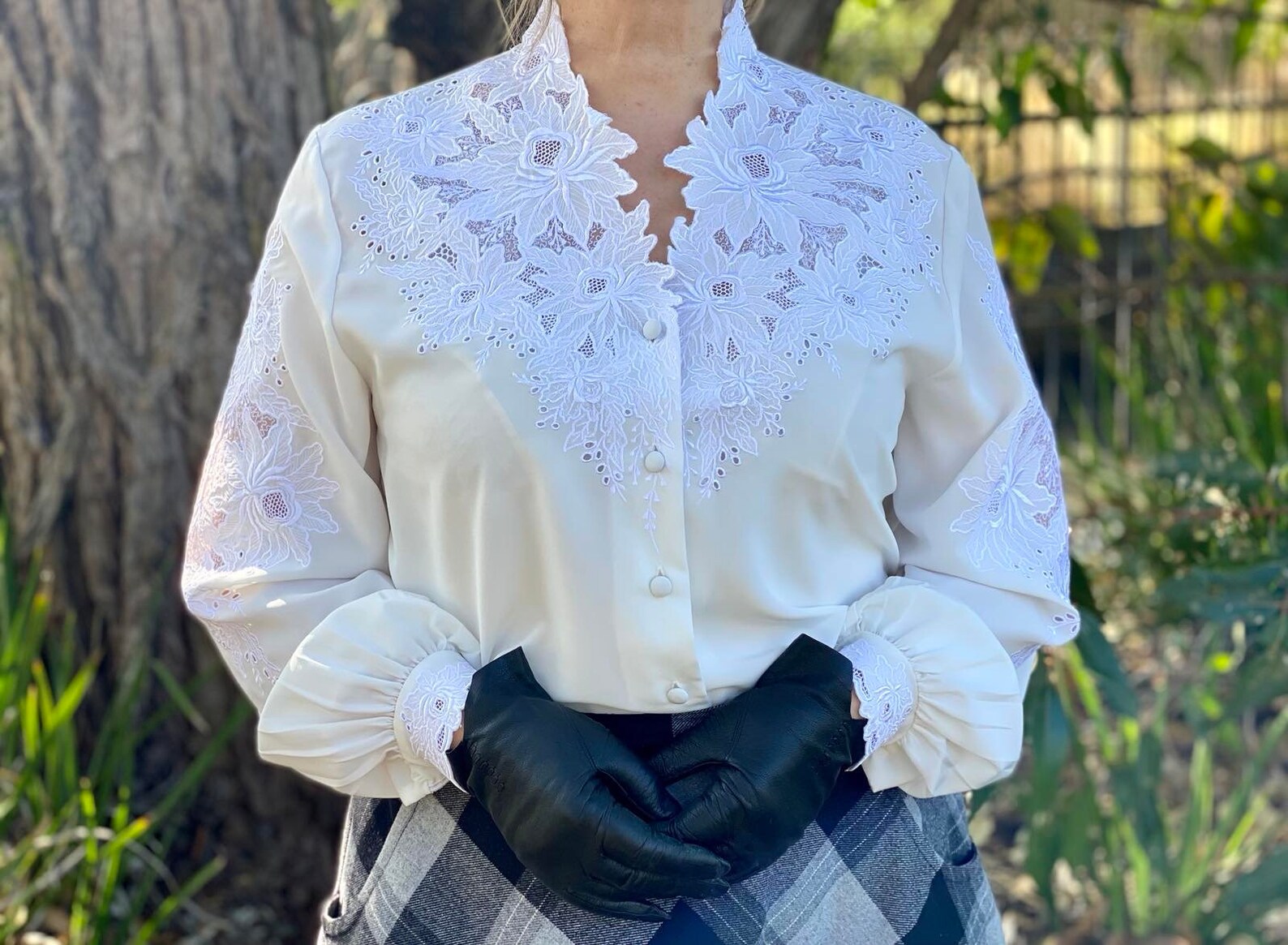 Vintage 1980s Angelica Paris White Poet Sleeve Floral Appliqué Shirt ...