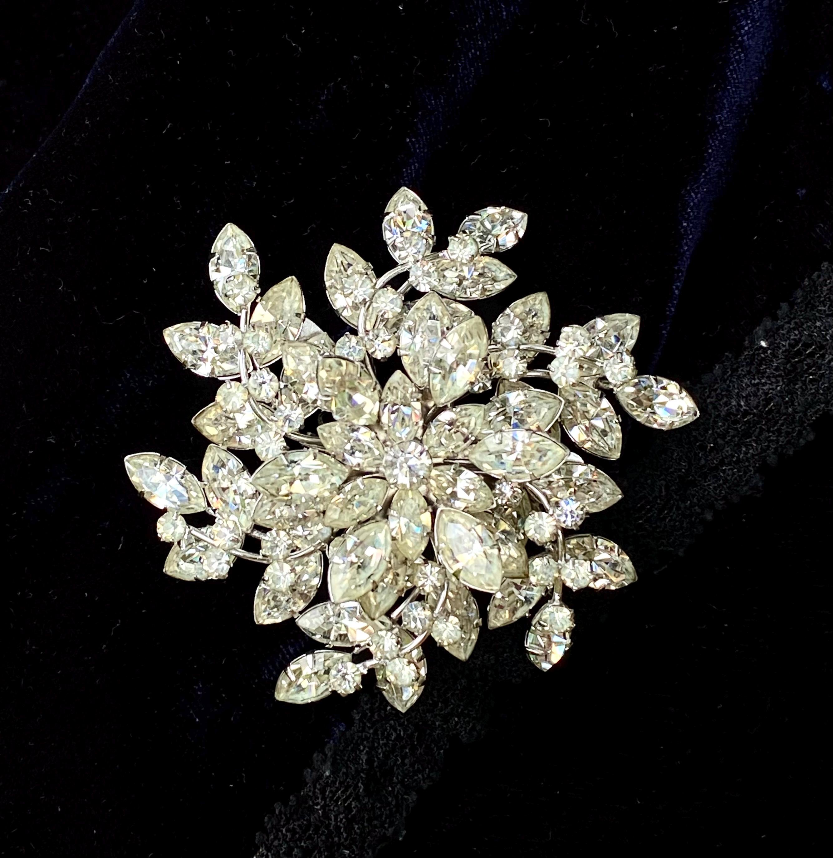 Vintage Elegant Jewel Crest RARE “waterlily” by Donald Simpson ...
