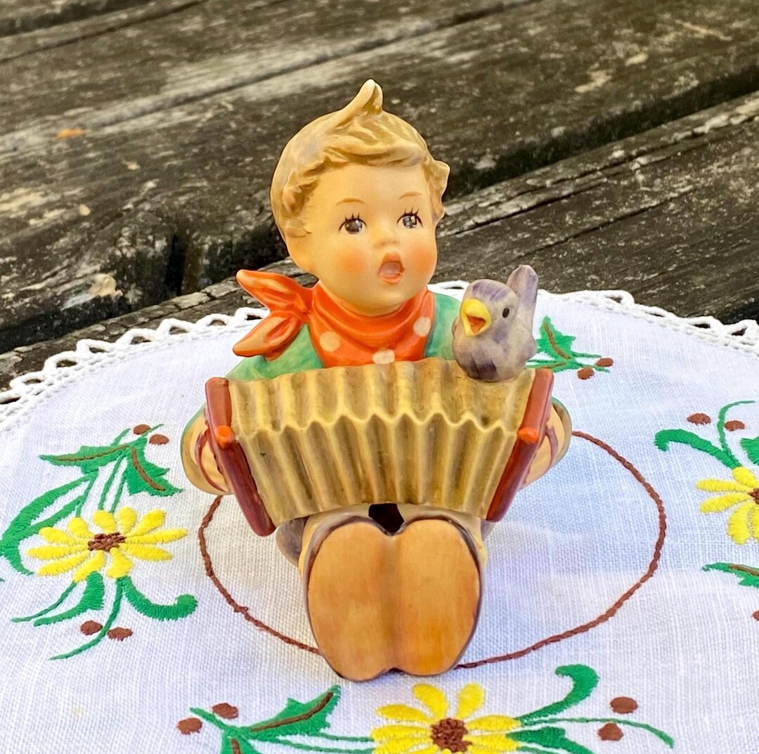 Vintage Hummel Goebel Figurine "let's Sing" - Sitting Boy With ...
