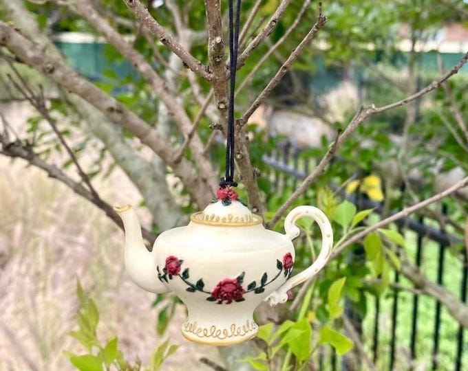Vintage Retro Poly Resin Sandy’s Closet Collectible Teapot-through the ...