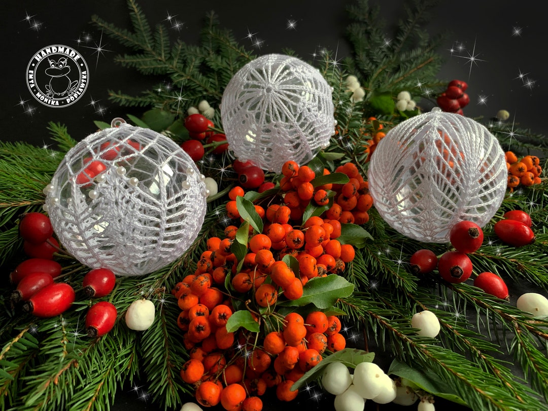 Set of 3 Lace Baubles Christmas Tree Decorations Crochet White Balls ...