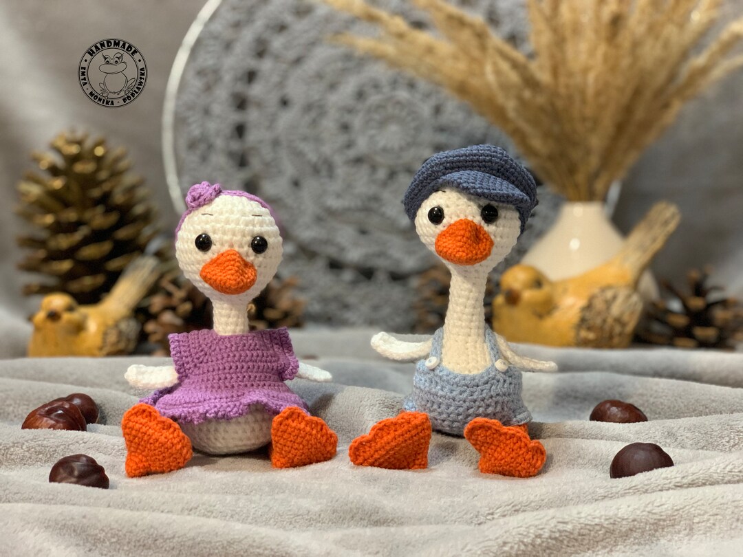 LITTLE COUPLE of GEESE Crochet White Goose in Outfit Cute Tiny Goose ...