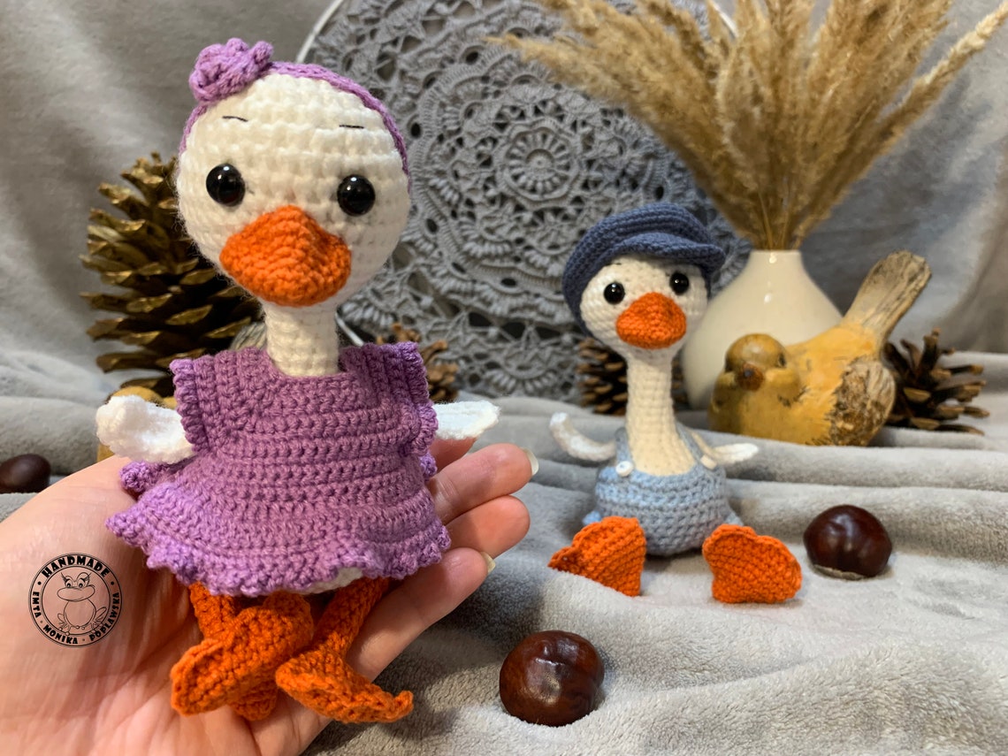 LITTLE COUPLE of GEESE Crochet White Goose in Outfit Cute Tiny - Etsy