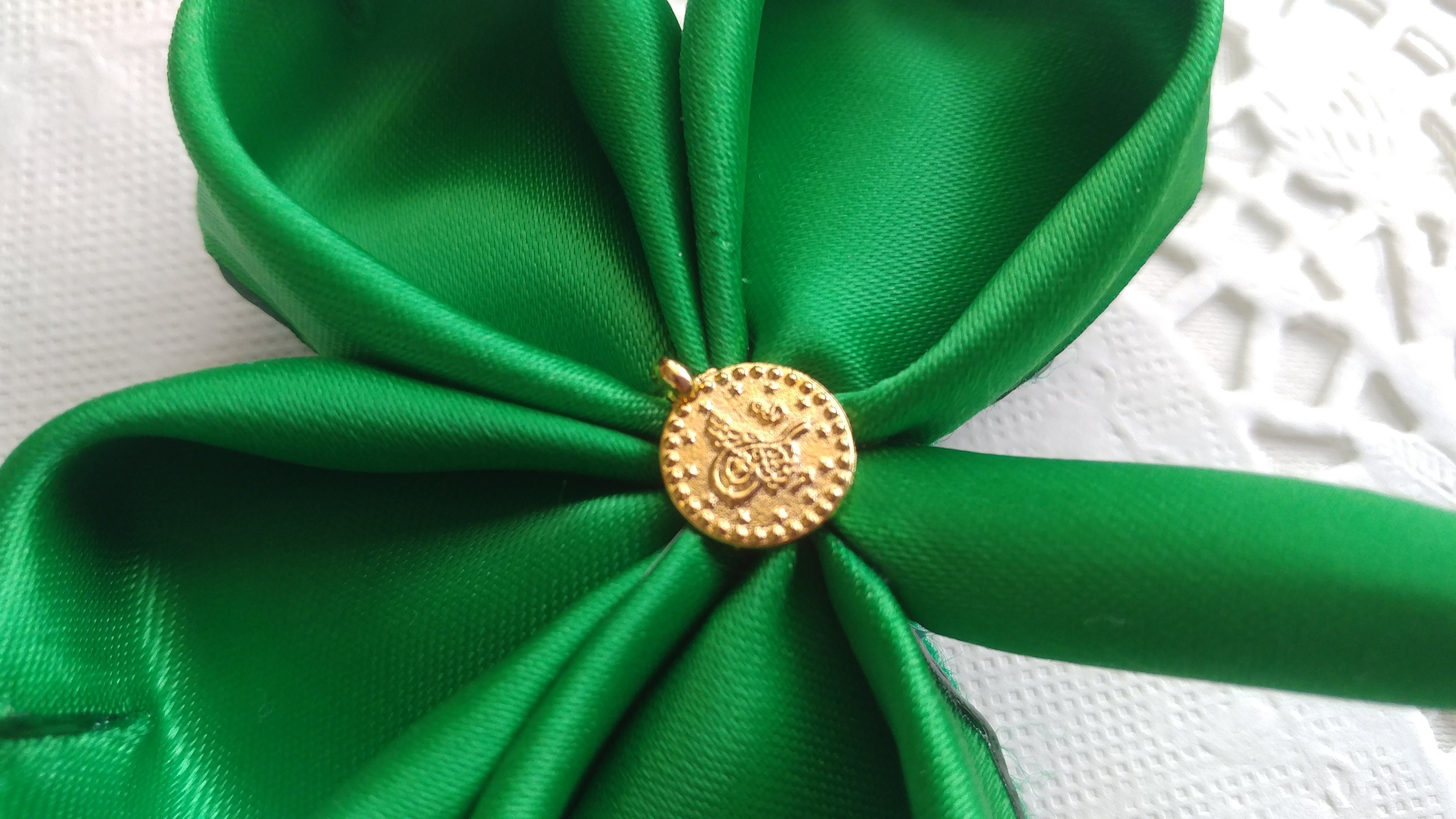Emerald Green Shamrock Hair Clip Set: Kanzashi Satin Clover Brooch - Etsy