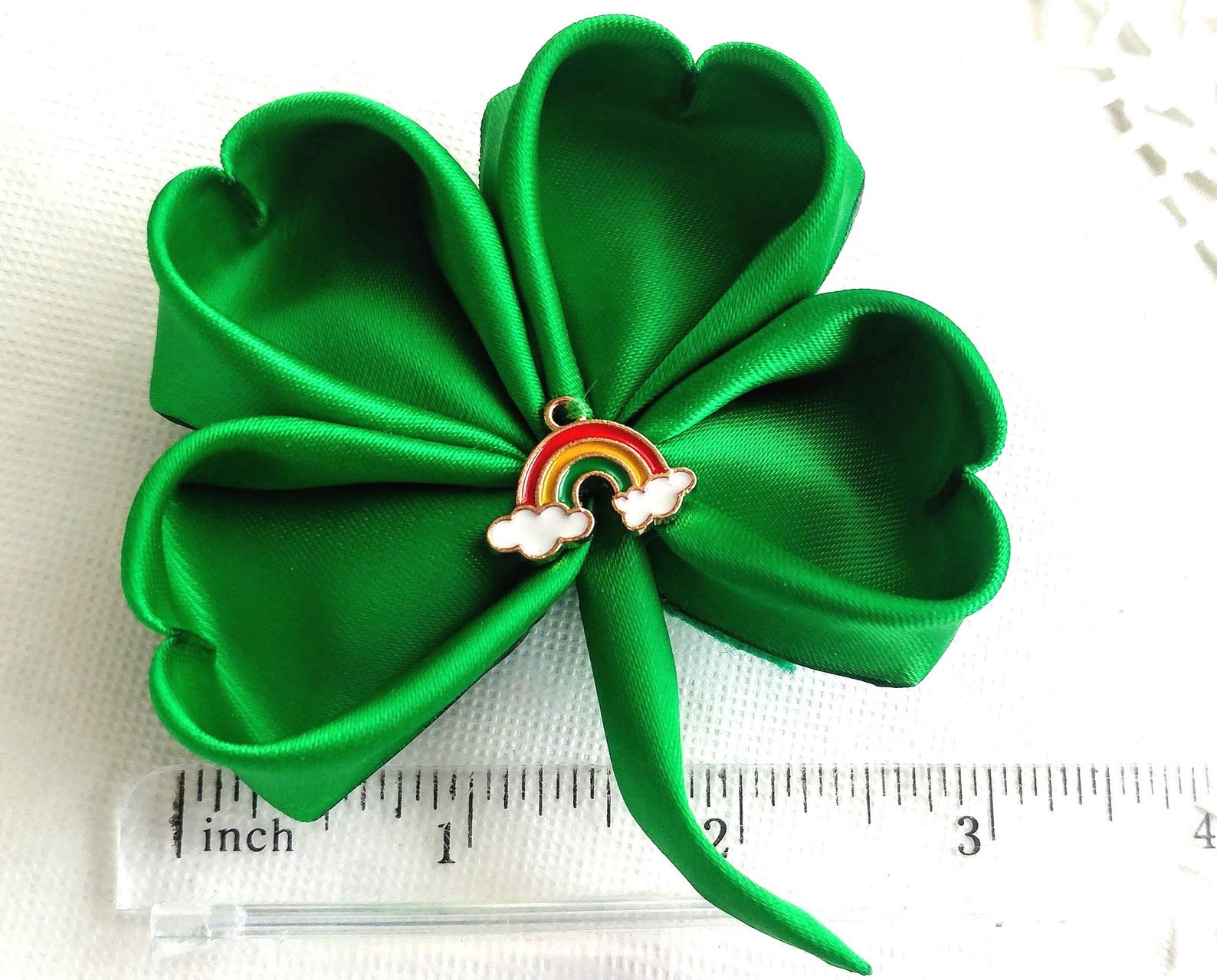 Emerald Green Shamrock Hair Clip Set: Kanzashi Satin Clover Brooch - Etsy