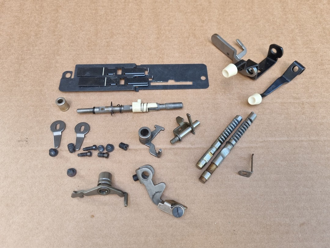 Singer 670G Original Stitch Pattern Selectors and Internal Stitch ...