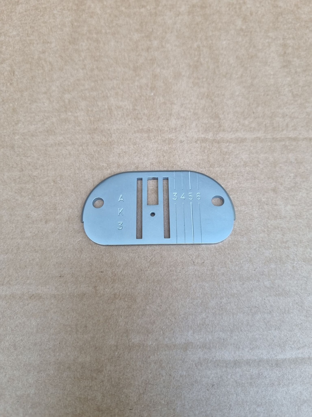 Singer 670g,original Straight Stitch Throat Plate - Etsy