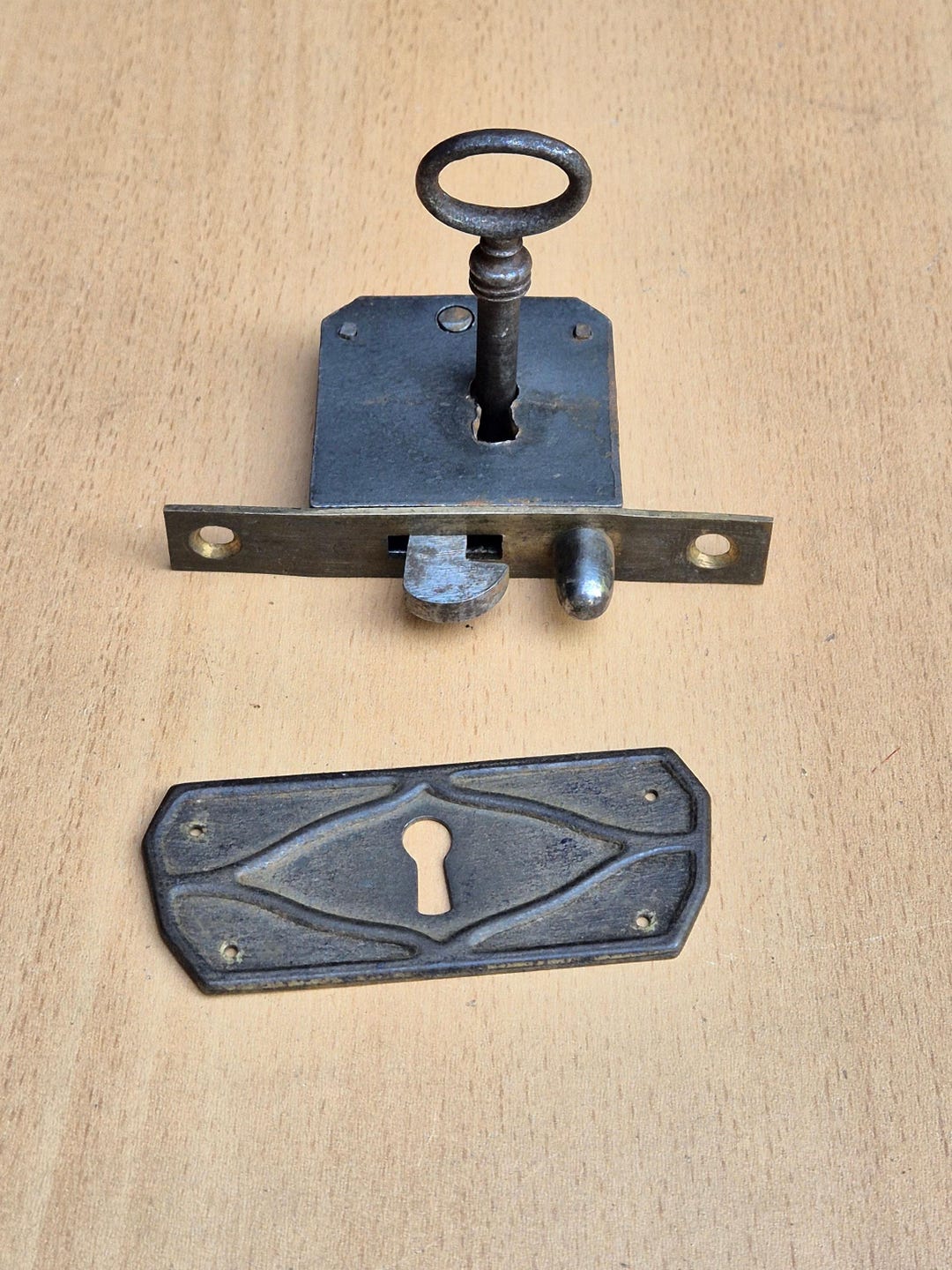 Vintage Sewing Machine Case Lock With Key - Etsy