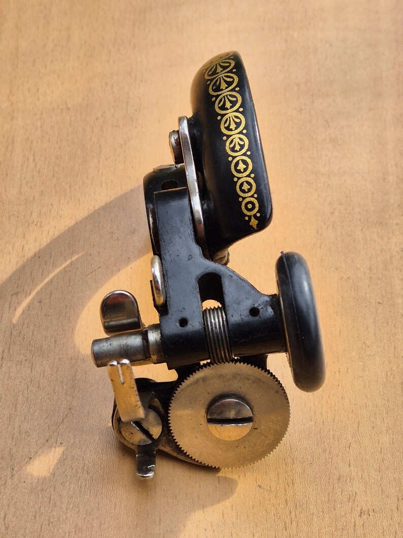Original Singer Bobbin Winder & Hand Wheel Guard - Etsy