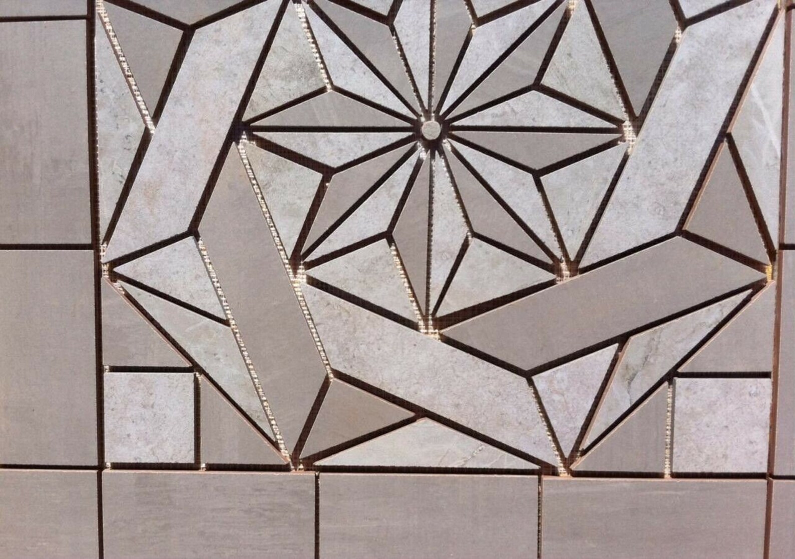 41 3/4" X 22 1/4" Tile Medallion - Daltile Affinity & Skybridge Tile ...