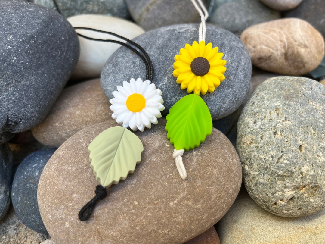 Flower Fidget Necklace, Sunflower Necklaces, Sensory Toys, Anxiety ...