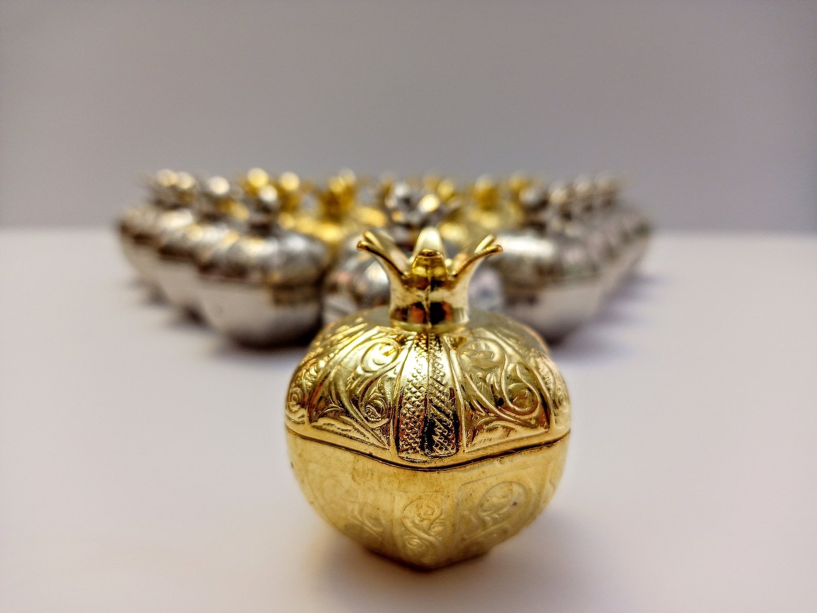 Gold Promegranate Boxes| Gold Trinkets |wedding Favors|gold Favors ...