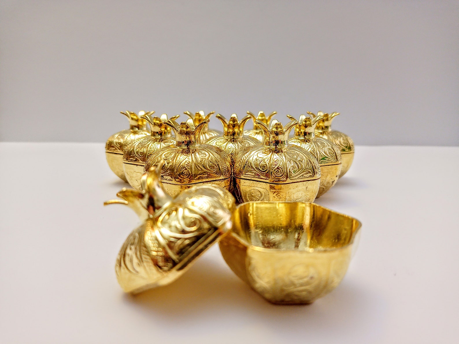Gold Promegranate Boxes| Gold Trinkets |wedding Favors|gold Favors ...