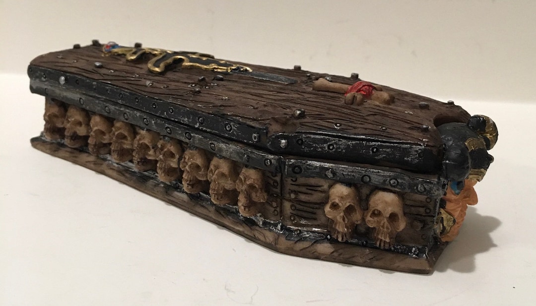 RARE Ceramic Spooky Halloween Gothic Goth Ye Old Rotting Pirate Ship ...