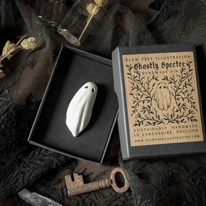 Ghostly Spectre Pin - Ghost Pin Badge, Halloween, Goth, Gothic, Gift ...