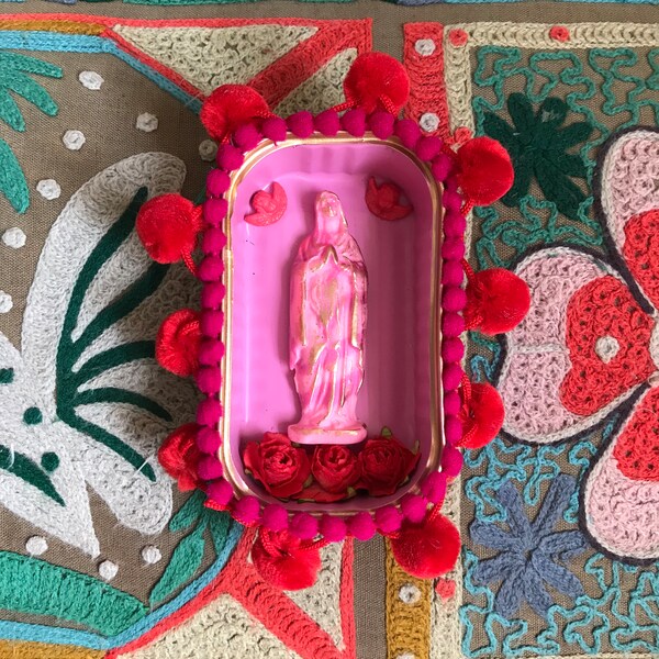 Mother Mary Tin - Etsy
