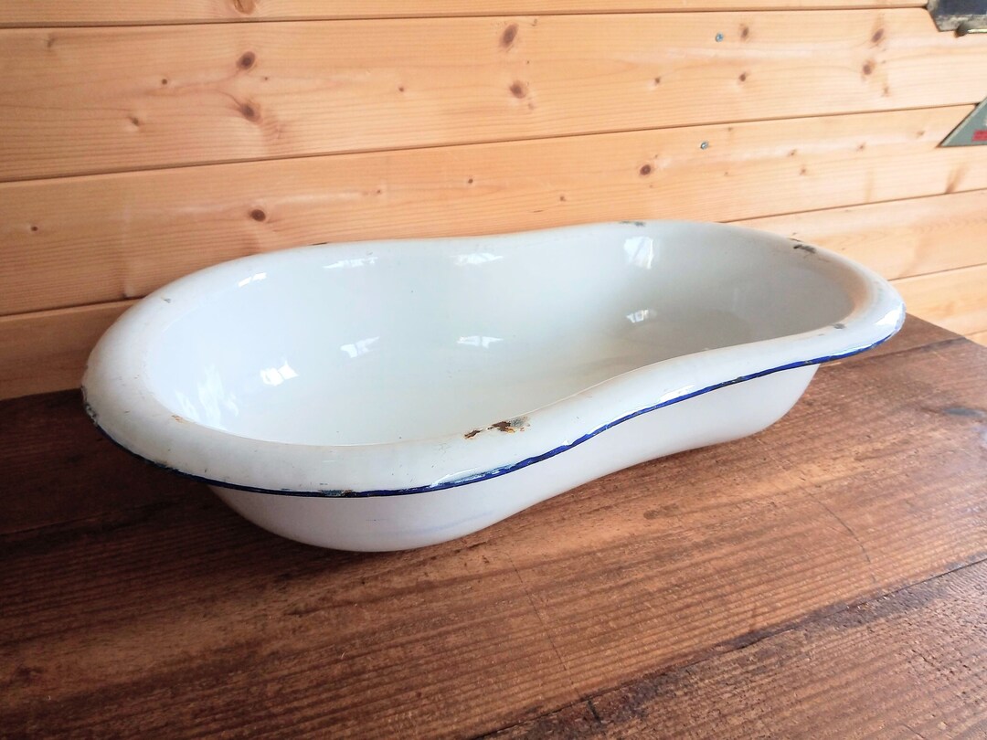Reduced Vintage Enamel Baby Bath Tub by B Frères Austria - Etsy