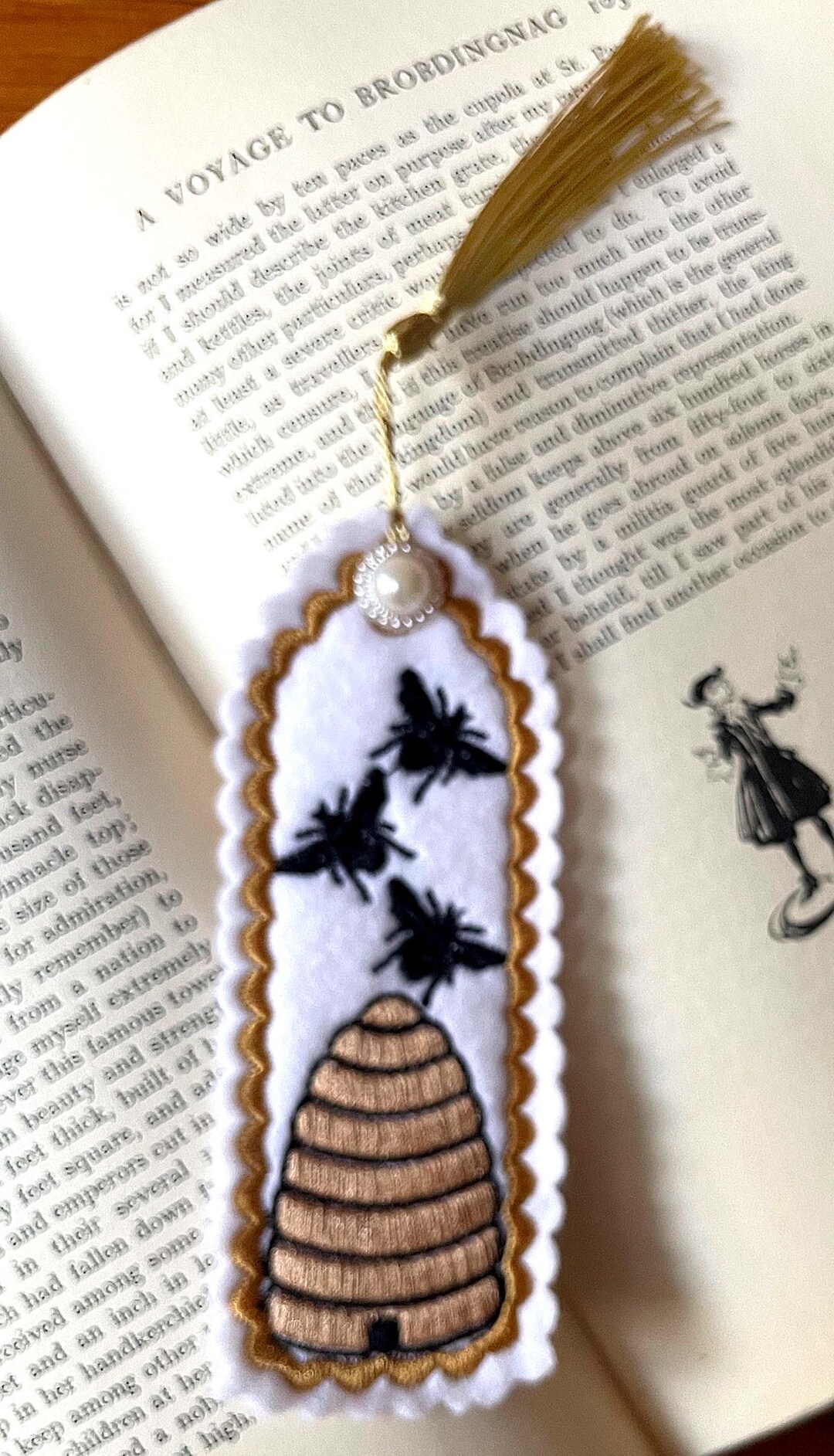 Beehive Embroidered on Felt Book Mark - Etsy
