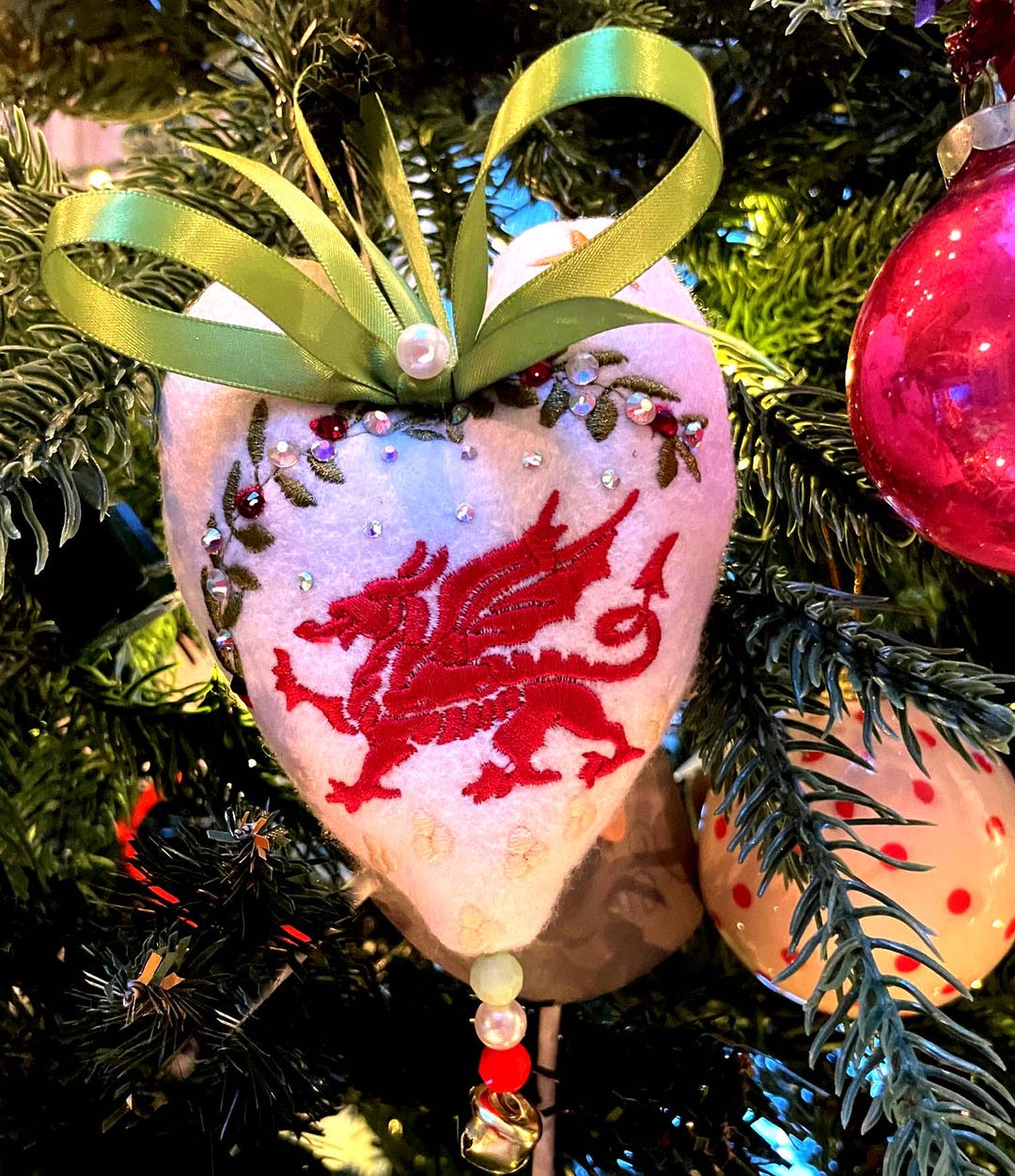 Welsh Dragon Heart Decoration - Etsy