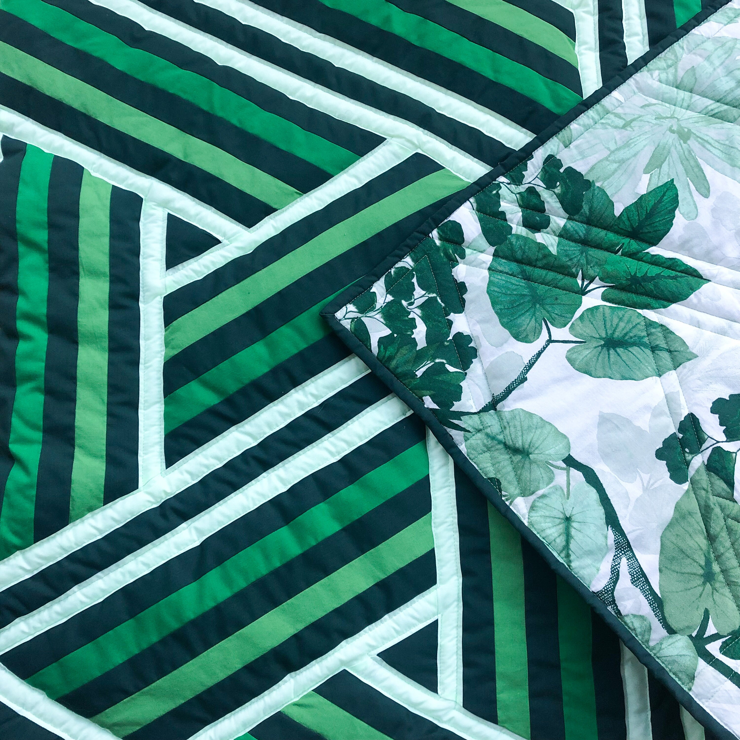 Tangled Triangles Quilt Pattern: Modern Stripe Design (PDF Pattern) - Etsy