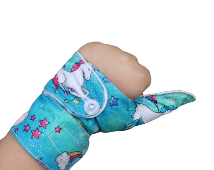 Helping children stop thumb and finger by TheThumbGuardStore