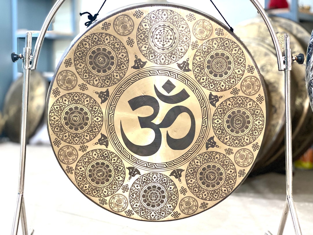 Gong Meditation With Buddha and Chakra Carvings-chakra Alignment ...