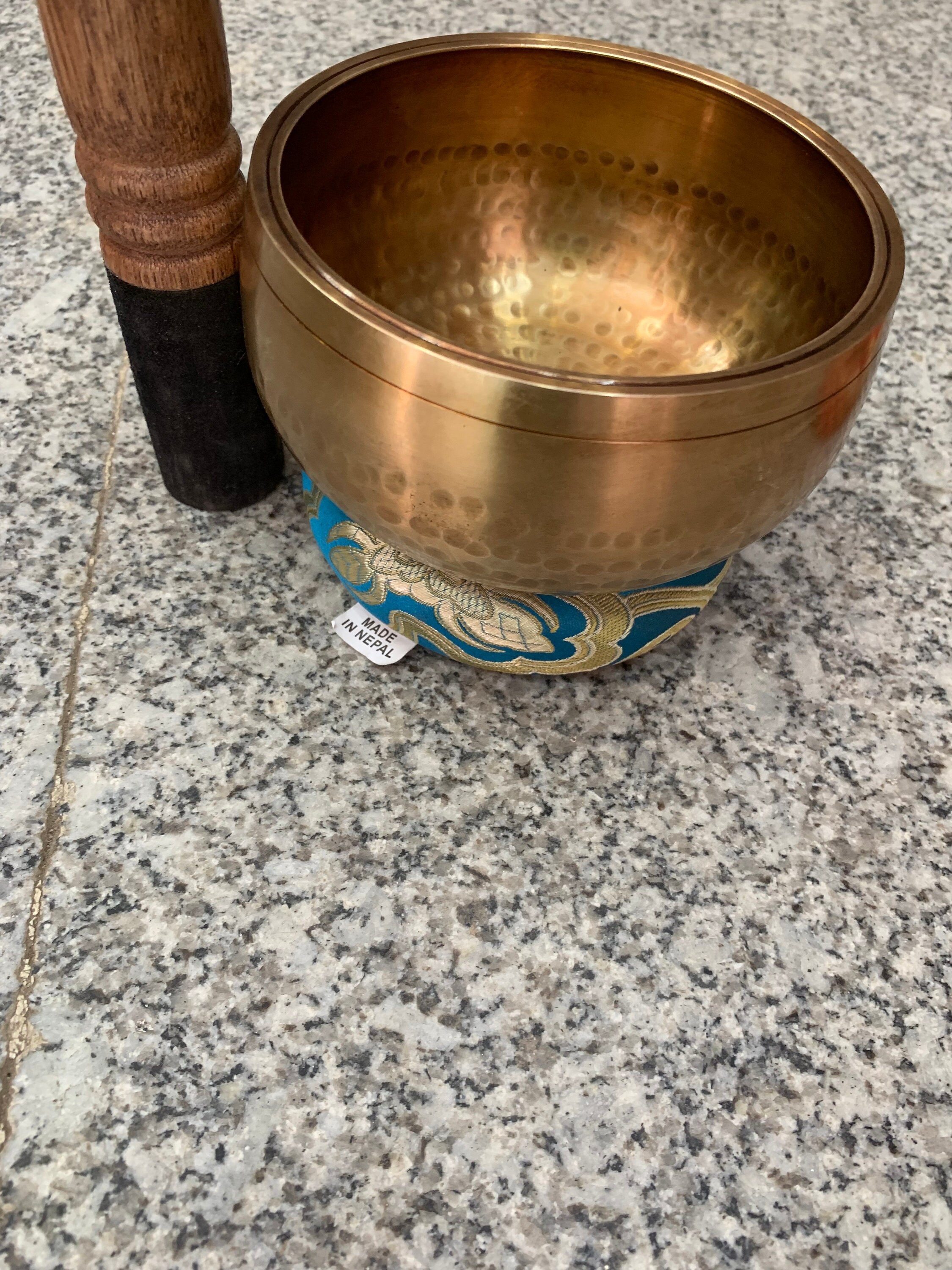 5 Inch Diameter Hand Beaten Lingam Singing Bowl With Mallet and Cushion ...