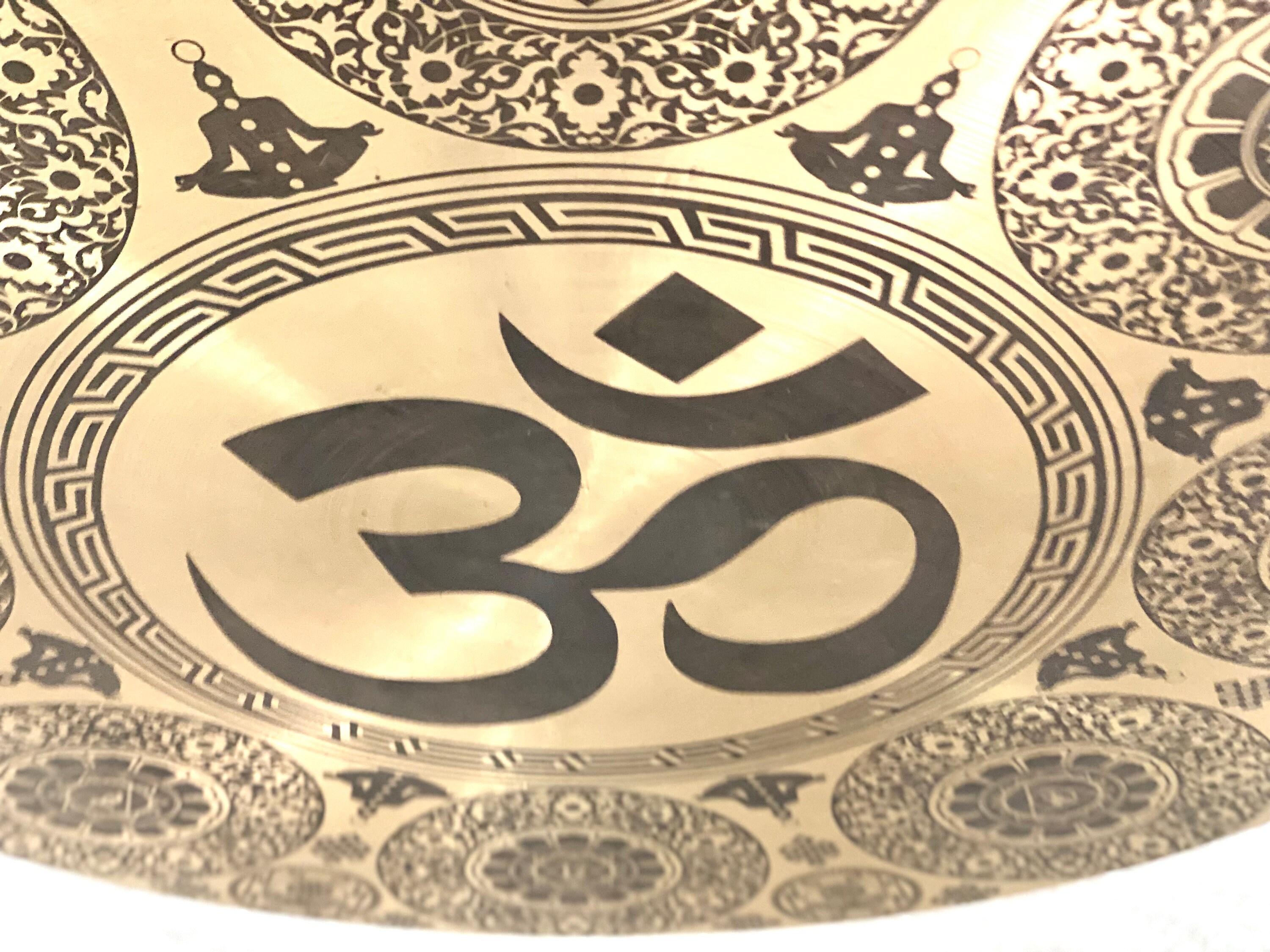 Gong Meditation With Buddha and Chakra Carvings-chakra Alignment ...