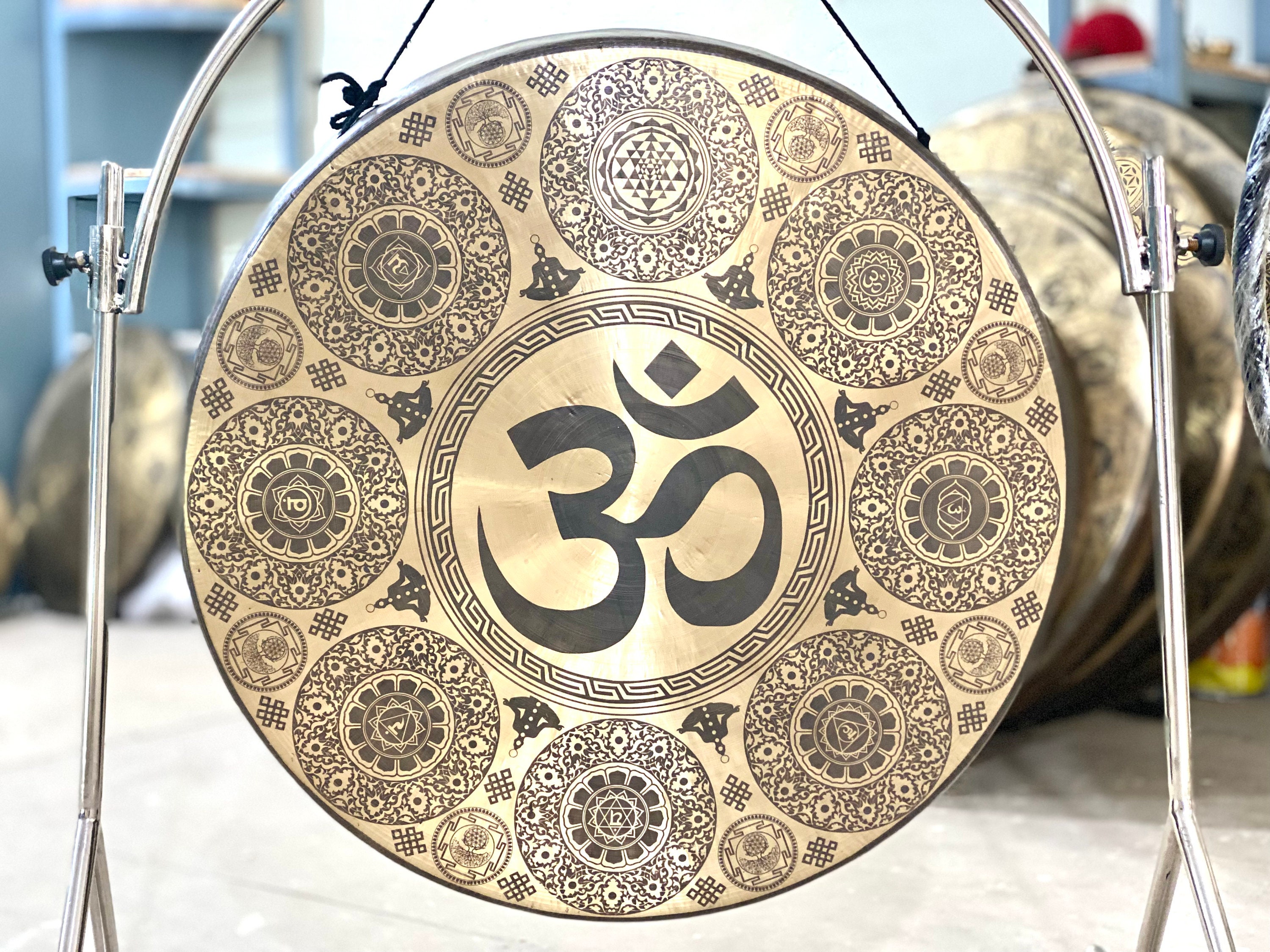Gong Meditation With Buddha and Chakra Carvings-chakra Alignment ...